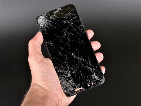 Adiós a la pantalla rota de tu celular crean material autorreparable