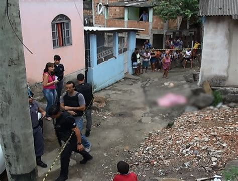 Jovem é morto após troca de tiros em região de intenso tráfico de