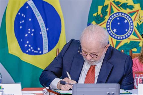 Lula Sanciona E Brasil Ter Um Novo Feriado Nacional