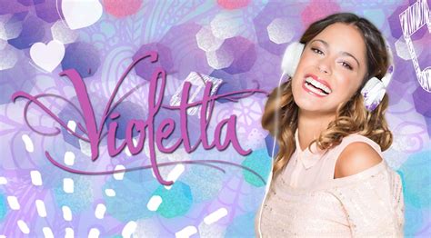 La star de la série Disney Channel Violetta aura droit à son long