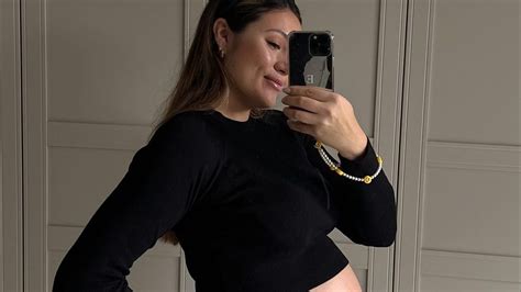 Model Anna Maria Damm Teasert Namen Ihres Zweiten Kindes An