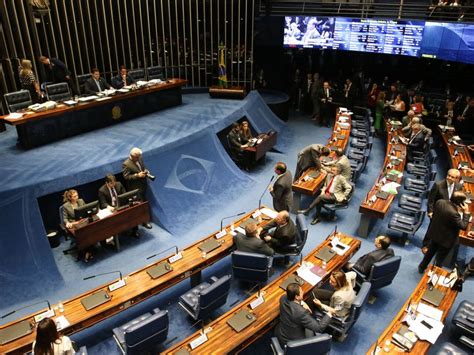 Plen Rio Do Senado Aprova Texto Base Da Reforma Da Previd Ncia