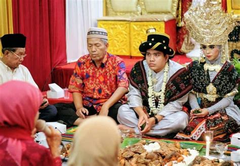 Mengenal Tradisi Upacara Adat Mangupa