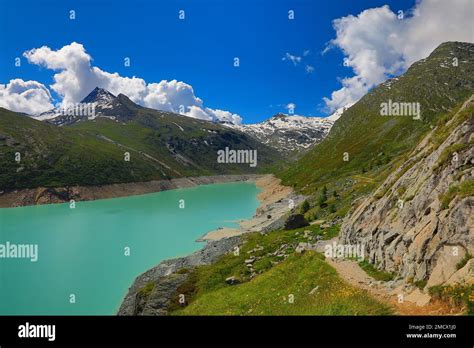 Rundwanderung Um Den Stausee Fotos Und Bildmaterial In Hoher
