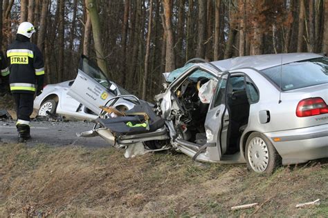 Groźny wypadek pod Wrocławiem Trzy osoby ranne Gazeta Wrocławska