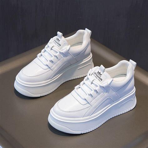 Sapatos Brancos Pequenos Mulheres Solado Grosso Tênis De Venda A Quente