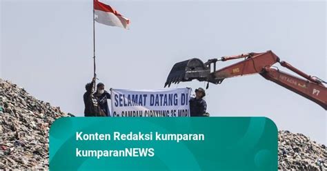 Foto Aksi Kemah Di Gunung Sampah Di TPA Cipayung Depok Kumparan