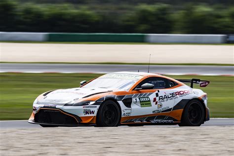 DTM Trophy Tim Heinemann Auf Pole Position Gt Place