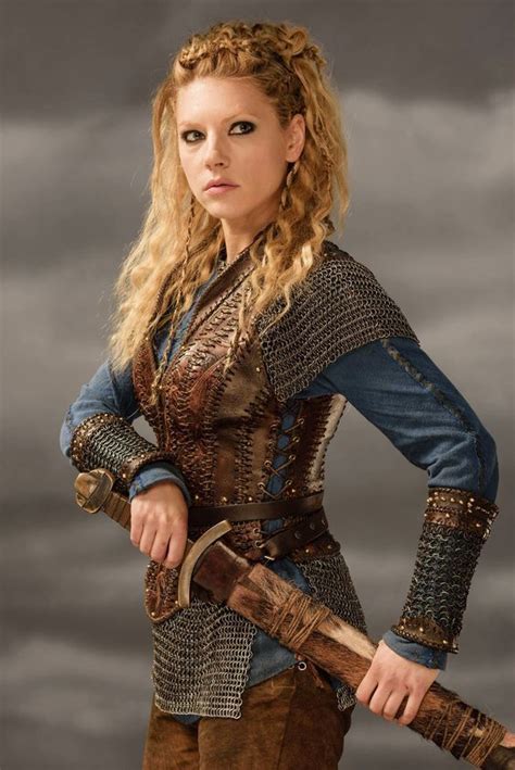 Pin By Sherman Media Enterprise On Estilo Medieval Lagertha Vikings Lagertha Vikings Tv