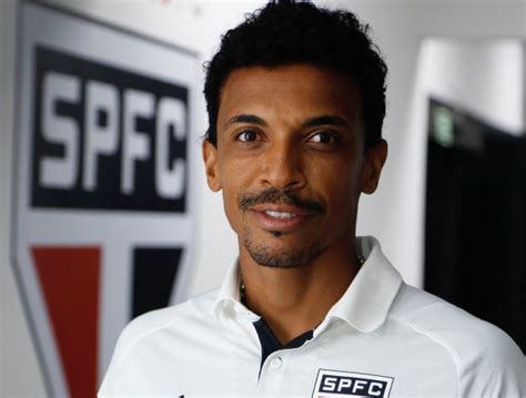 Luiz Gustavo é o segundo reforço do São Paulo para a temporada 2024