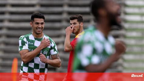 André Luís voltará a ser o jóquer diante do Sporting Moreirense