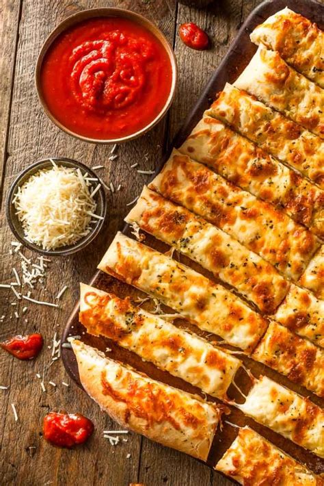 Easy Recipes Using Trader Joe S Pizza Dough The Wicked Noodle