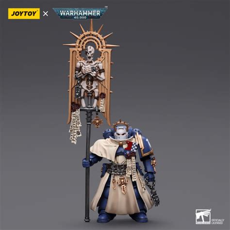 Подвижная фигурка JOYTOY Warhammer 40K Ultramarines Bladeguard Ancient