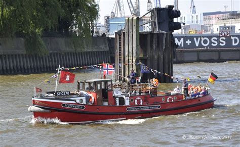 Feuerlöschboot IV Museumsschiff am 7 05 2010 auf dem 822
