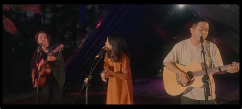 Lirik Lagu Tak Perlu Ada Senja Suara Kayu Feat Fiersa Besari