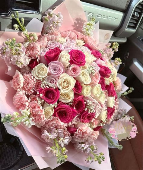 ramo buchón Luxury flower bouquets Pink flower bouquet Birthday