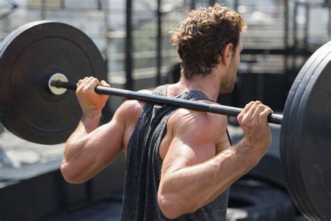 Mejores ejercicios compuestos para aumentar músculo Men s Health Latam