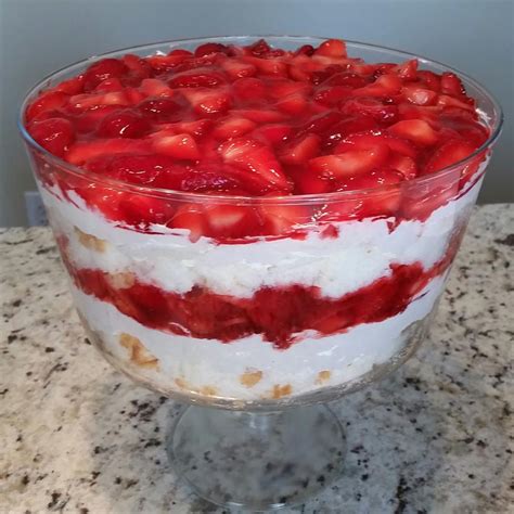 Minute Strawberry Angel Food Dessert