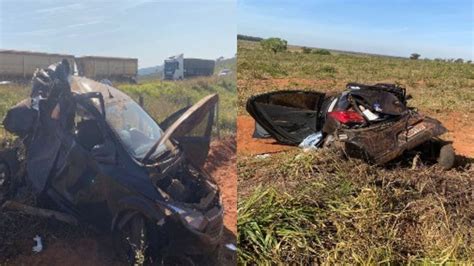 Duas Mulheres Morrem Em Acidente Entre Carro E Caminh O Na Ms