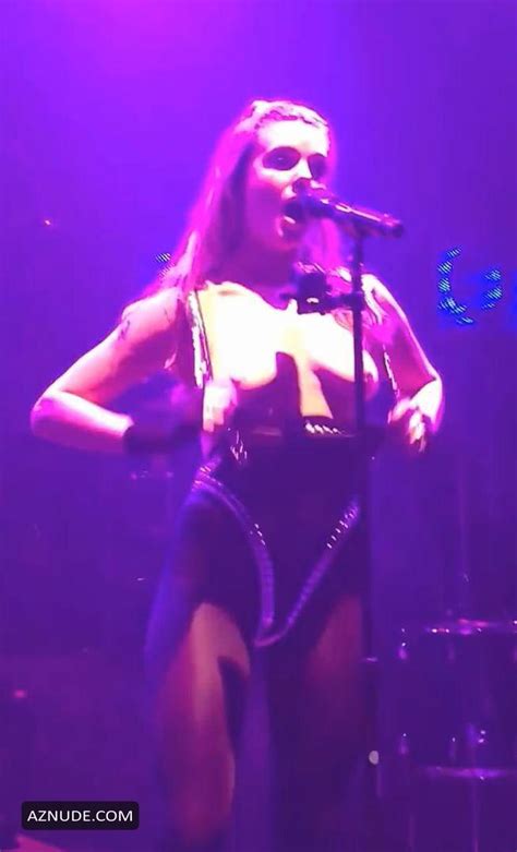 Tove Lo Sexy In Z S Jingle Ball At The Madison Square Garden