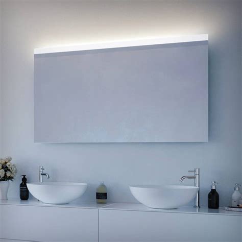 Badezimmerspiegel Mit LED Beleuchtung Noemi Oben Spiegelando