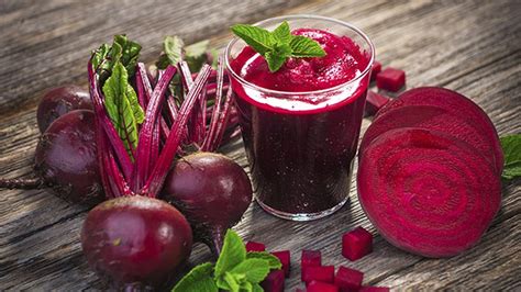 Suco detox de beterraba maçã e aipo Receitas GNT