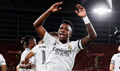 Campeão Vinícius Jr conquista a La Liga de 2024 o Real Madrid