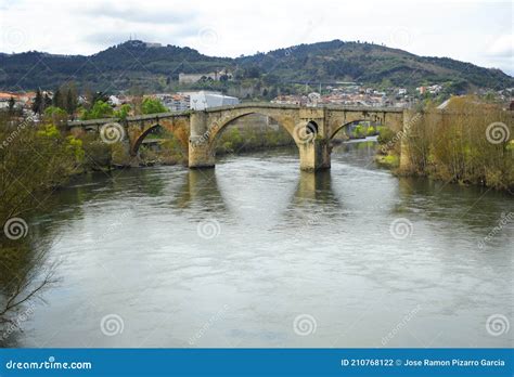 En Ourense Orense Galicien Espana Mino Puente Mittelalterliches Puente