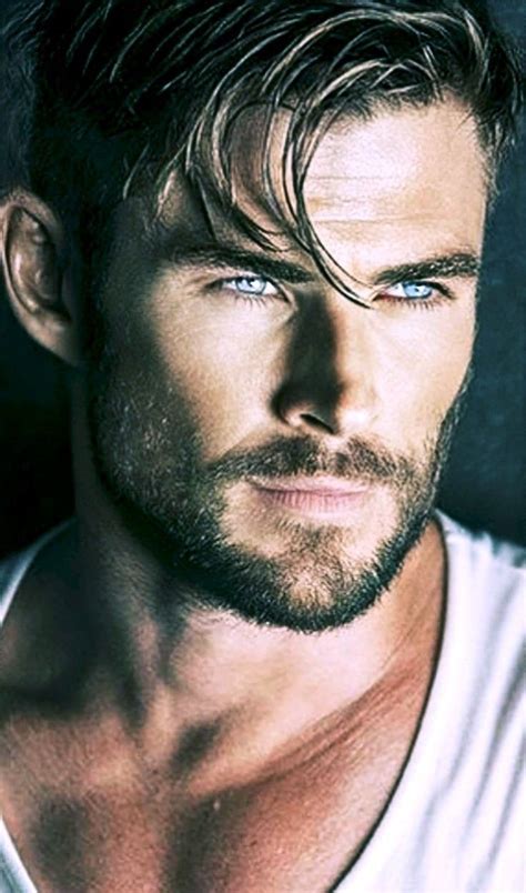 Thor Reveals Expanded Look At Muscular Chris Hemsworth In New Imax