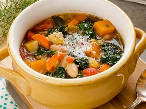 Cette recette de soupe aux légumes d automne est super rapide à faire