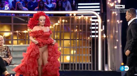 GH VIP Aramís Fuster vuelve a enseñarlo TODO en pleno directo