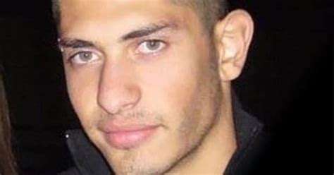 Morto Nicolas Lorenzo Vona Il 29enne Perde Il Controllo Dell Auto E Si