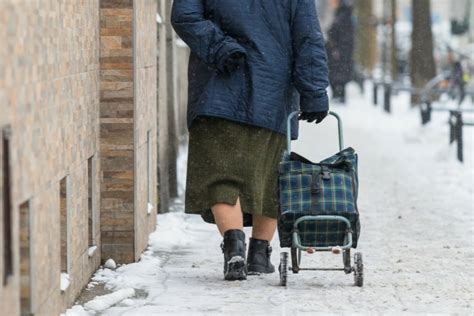 Trzynastki i czternastki do 2025 r Większość sejmowa zdecyduje po