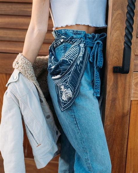 Stylish Ways To Wear A Bandana How To Wear Bandana Ways To Wear