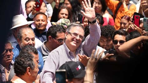 Marcelo Ebrard Se Queda En Morena Y Llega A Entendimiento Con Claudia