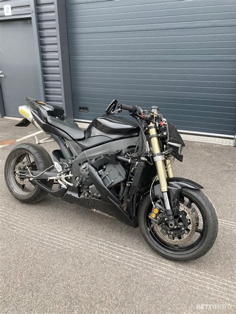 Yamaha YZF R1 Streetfighter 1 000 cm³ 2004 Jyväskylä Motorcycle