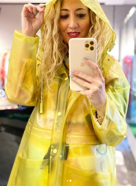 Pin By J J On Rainwear 7 Rain Wear Rainwear Fashion Plastic Clothes