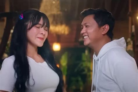 Biodata Bella Bonita Itu Siapa Pacar Baru Denny Caknan Kelahiran Mana