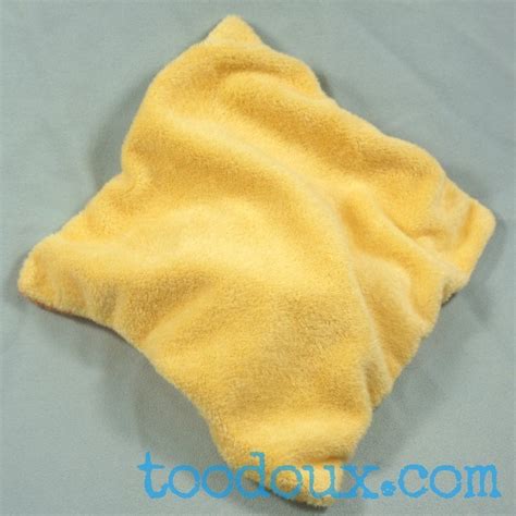 Toodoux spécialiste en sos doudou pommette ours carré plat orange