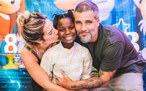 Transtorno Do Filho De Ewbank Pode Ser Confundido Autismo Entenda