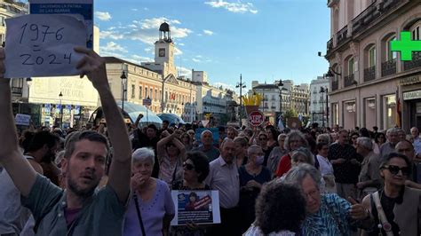 Cientos De Personas Se Manifiestan En Madrid Contra La Visita De Milei