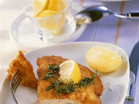 Gefülltes Hähnchenschnitzel mit Spinat und Gorgonzola Rezept EAT SMARTER