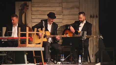 Premiera W Teatrze Im A Mickiewicza Skandal W Rodzinie Youtube