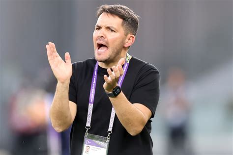 Nicolás Larcamón dejó de ser el director técnico del León