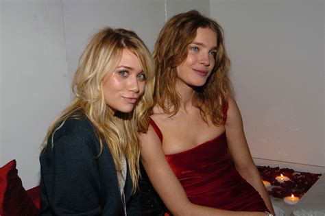 2004 Naked Heart Foundation Mary Kate Ashley Olsen Photo
