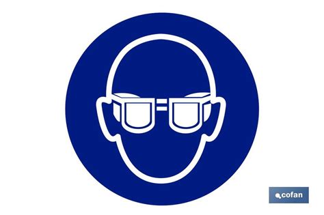 Obligatorio Uso De Gafas Cofan