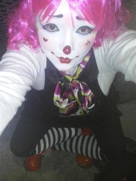 Pin By N Derwent S On VII Beautiful White Face Clowns Female Clown