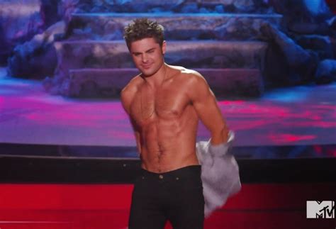 Go See GEO Shirtless Sunday Slurpee Zac Efron Wins Best Shirtless