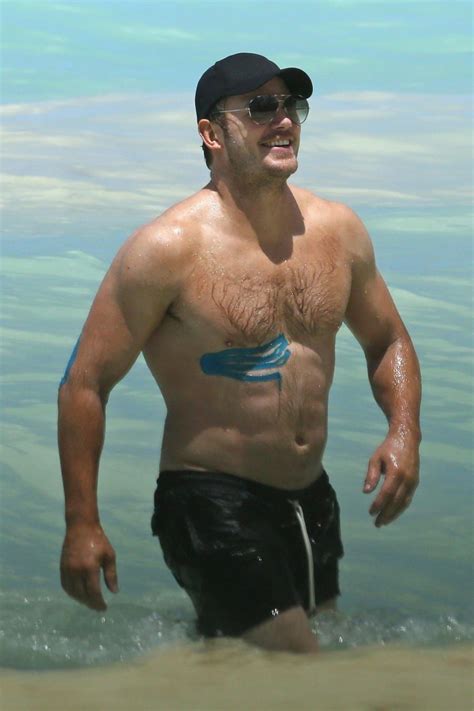 Chris Pratt Is Turning Into A Bear Daddy And Frankly I M Shivering