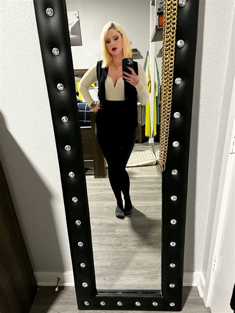 Tw Pornstars Lisey Sweet Sheher Twitter All Made Up 423 Pm 15 Dec 2021